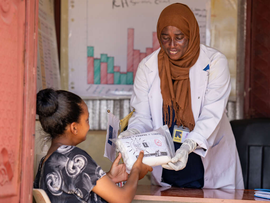 Meet the dedicated doctor battling child malnutrition in Sudan | The IRC