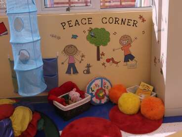 5 top tips to welcome refugee students back to school | The IRC