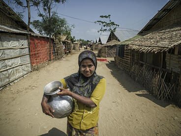 Rohingya refugee crisis: Violence displaces thousands in Myanmar’s ...