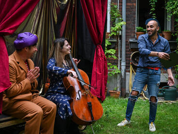 Meet Bashar: the Syrian artist making magic with his mobile theater ...