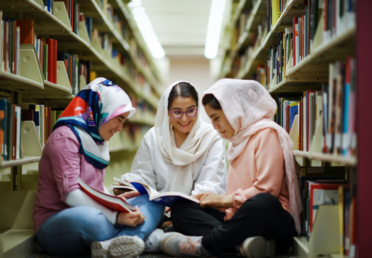 A new way to greet refugees: Welcome Corps | The IRC