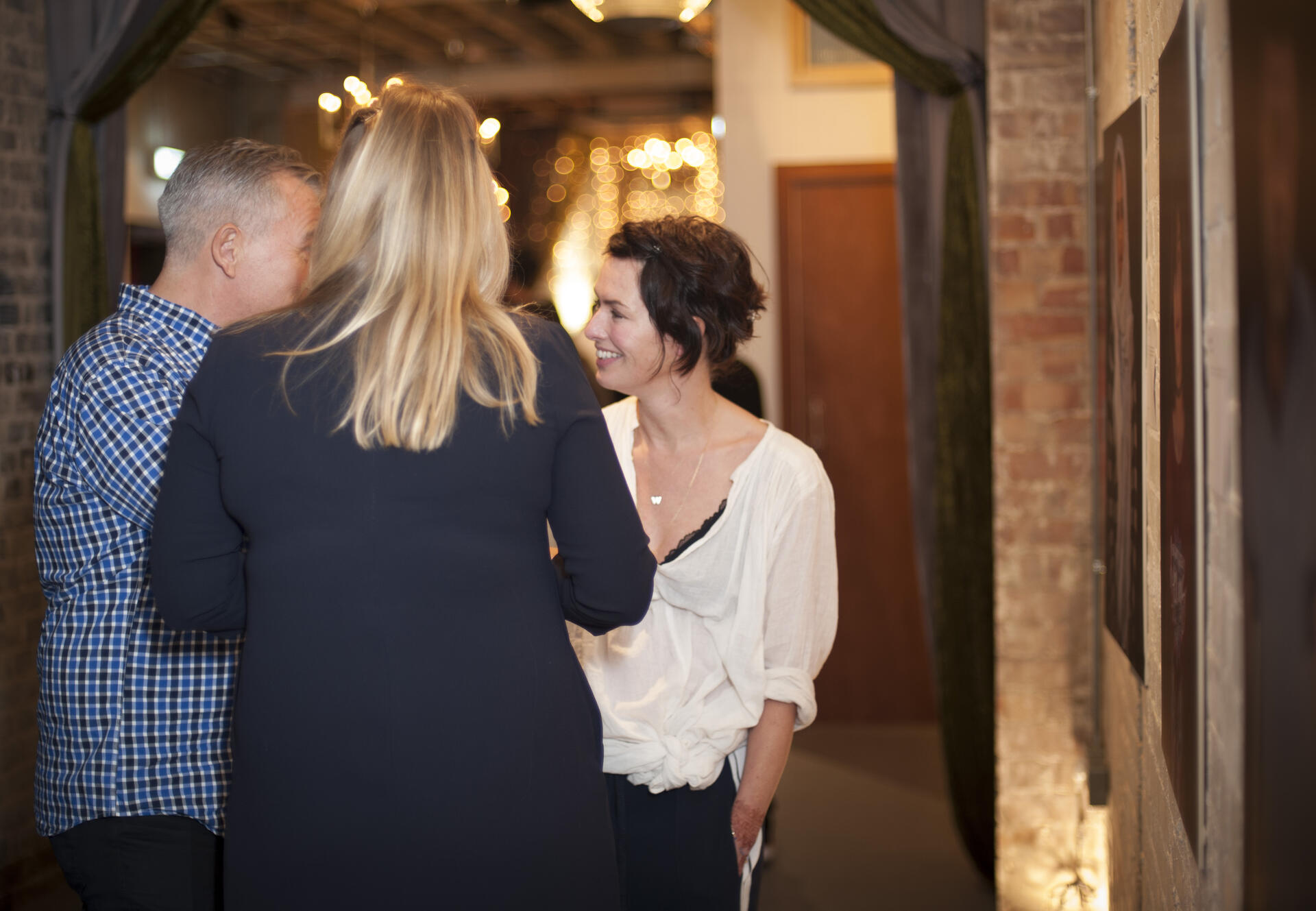 In Pictures: Game of Thrones actors join IRC for refugee exhibition ...