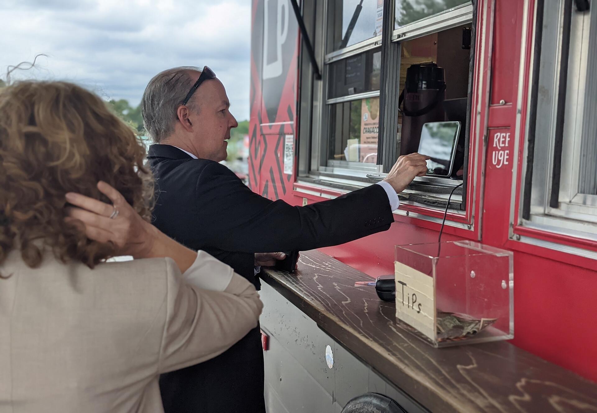 US State Department visits Georgia's refugee resettlement community ...