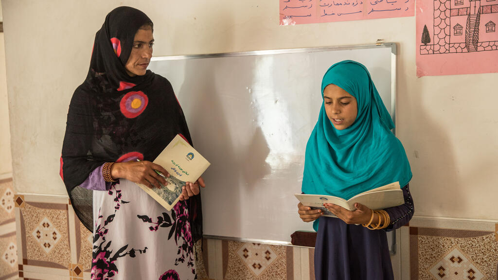 Meet 5 Afghan girls determined to get an education | The IRC