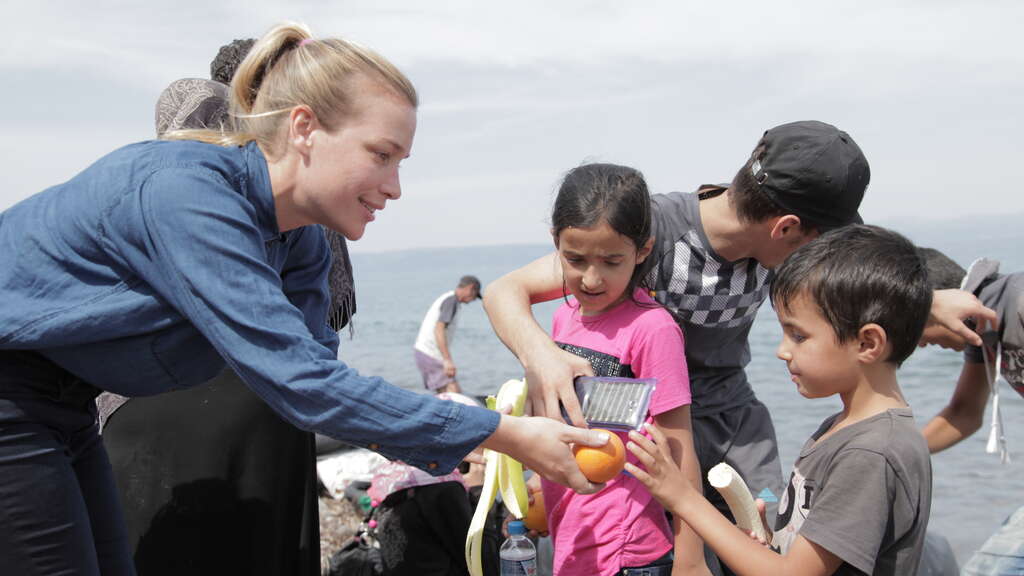 Salute to Hollywood stars who stand with refugees | The IRC