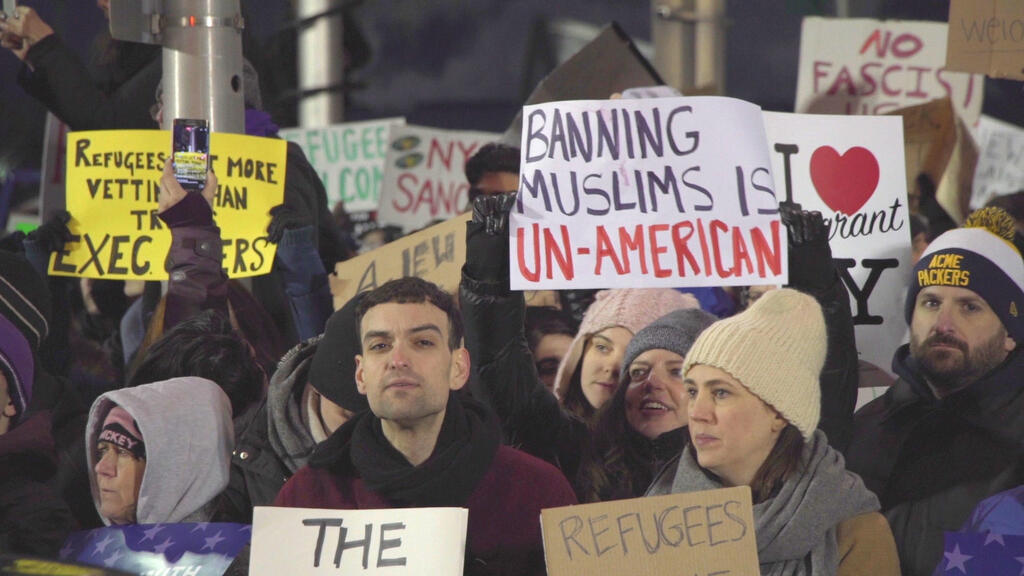 What standing with refugees looks like | The IRC