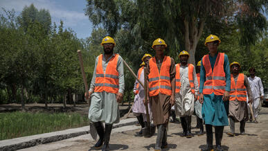 Afghanistan: An entire population pushed into poverty | The IRC
